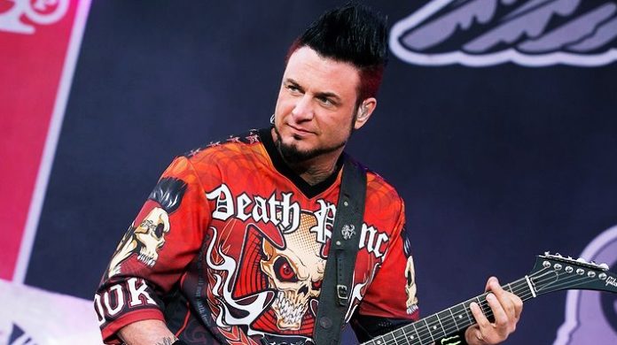 FFDP's Jason Hook Reveals The Secret Of The Band's Rhythm