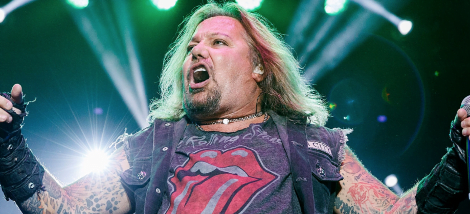 Motley Crue's Vince Neil Poses His Fit Body During Quarantine