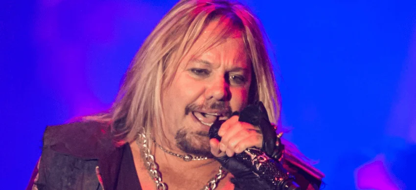 Motley Crue Star Vince Neil's Fit Body's Rare-Seen Pose Revealed