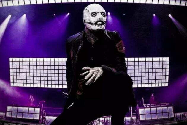 Slipknot's Corey Taylor Plays First-Ever Show With His Brand New Mask ...