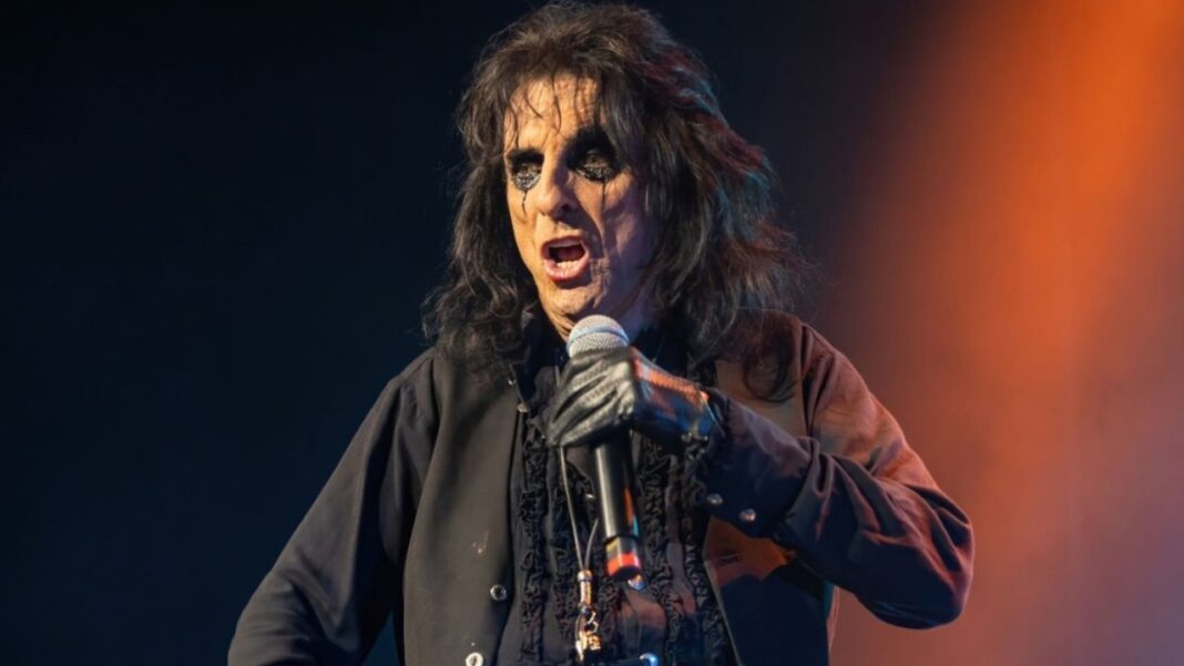 Alice Cooper Claims 'Alcohol Or Drugs Are Not Problems' For ...